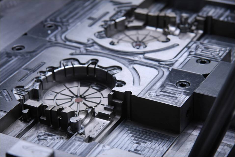 Automotive Injection Molding: Revolutionizing Auto Parts - SenyoRapid